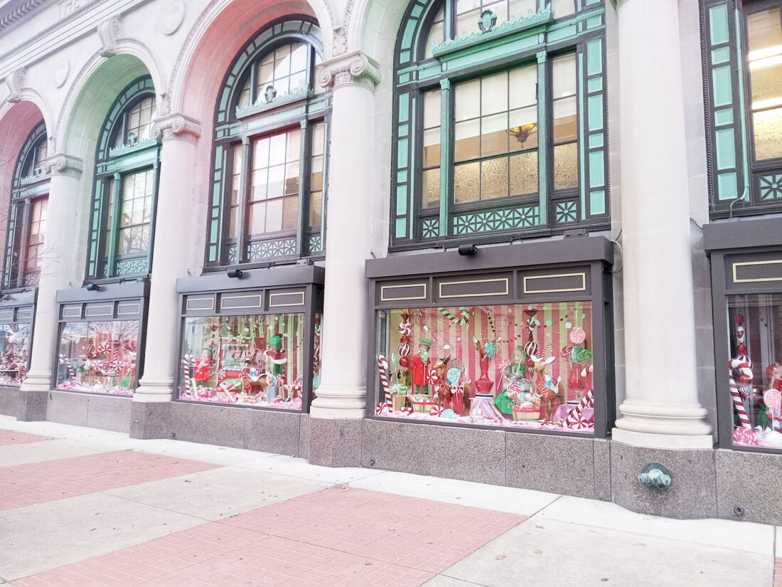 Holiday displays | News, Sports, Jobs - Marietta Times